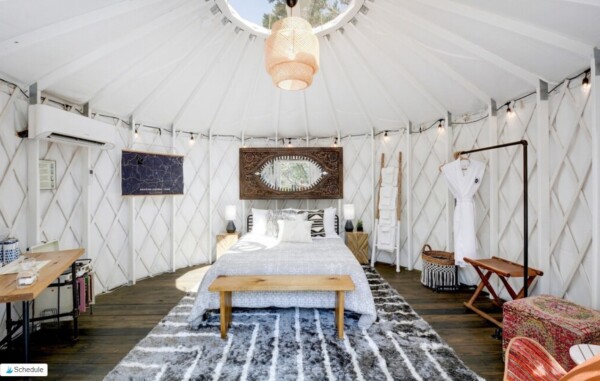 Unique Airbnbs in Texas: From Glamping to Farmhouses - solsalute.com